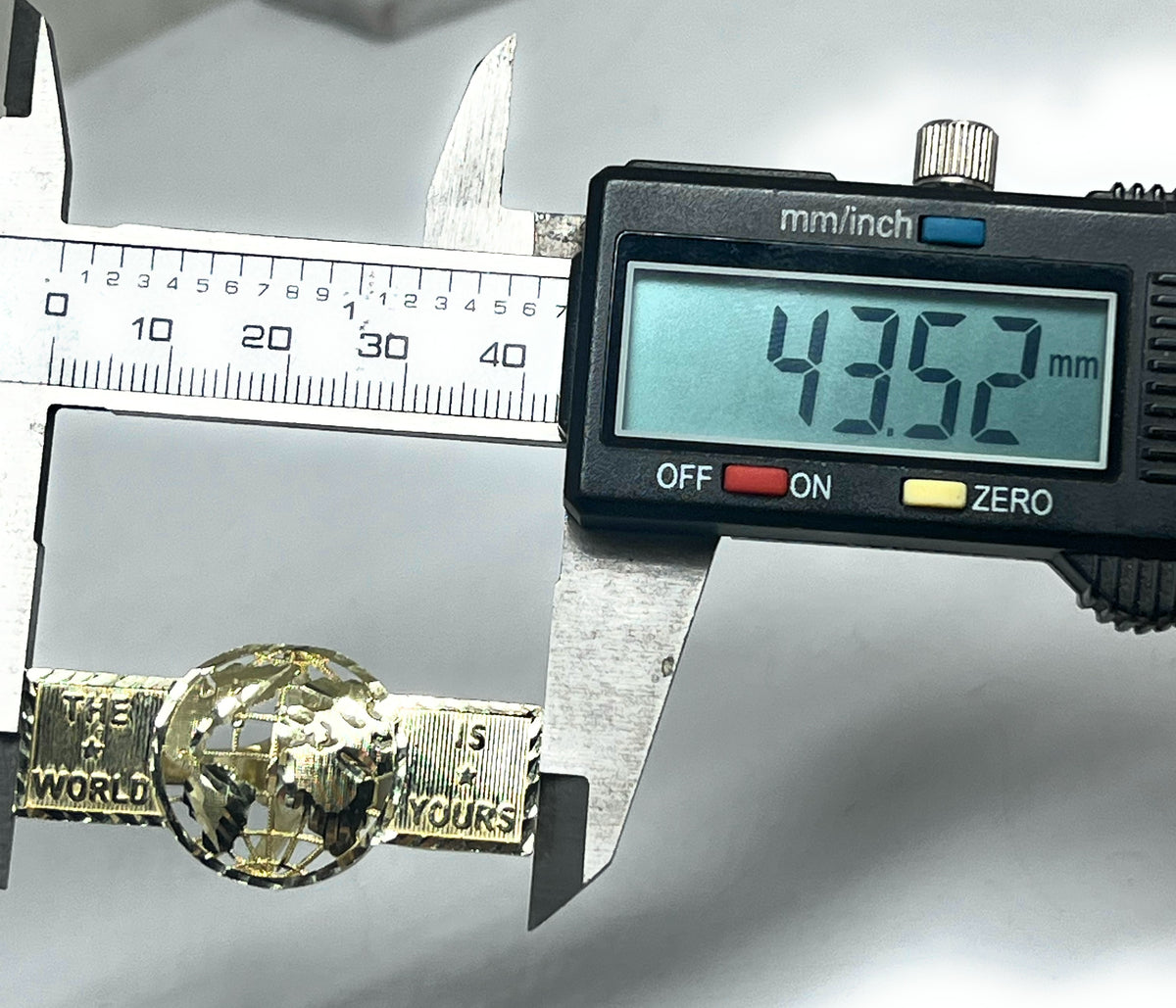 10k Solid Gold Yellow TWO FINGER "THE WORLD IS YOURS" GLOBE WORLD Ring ...